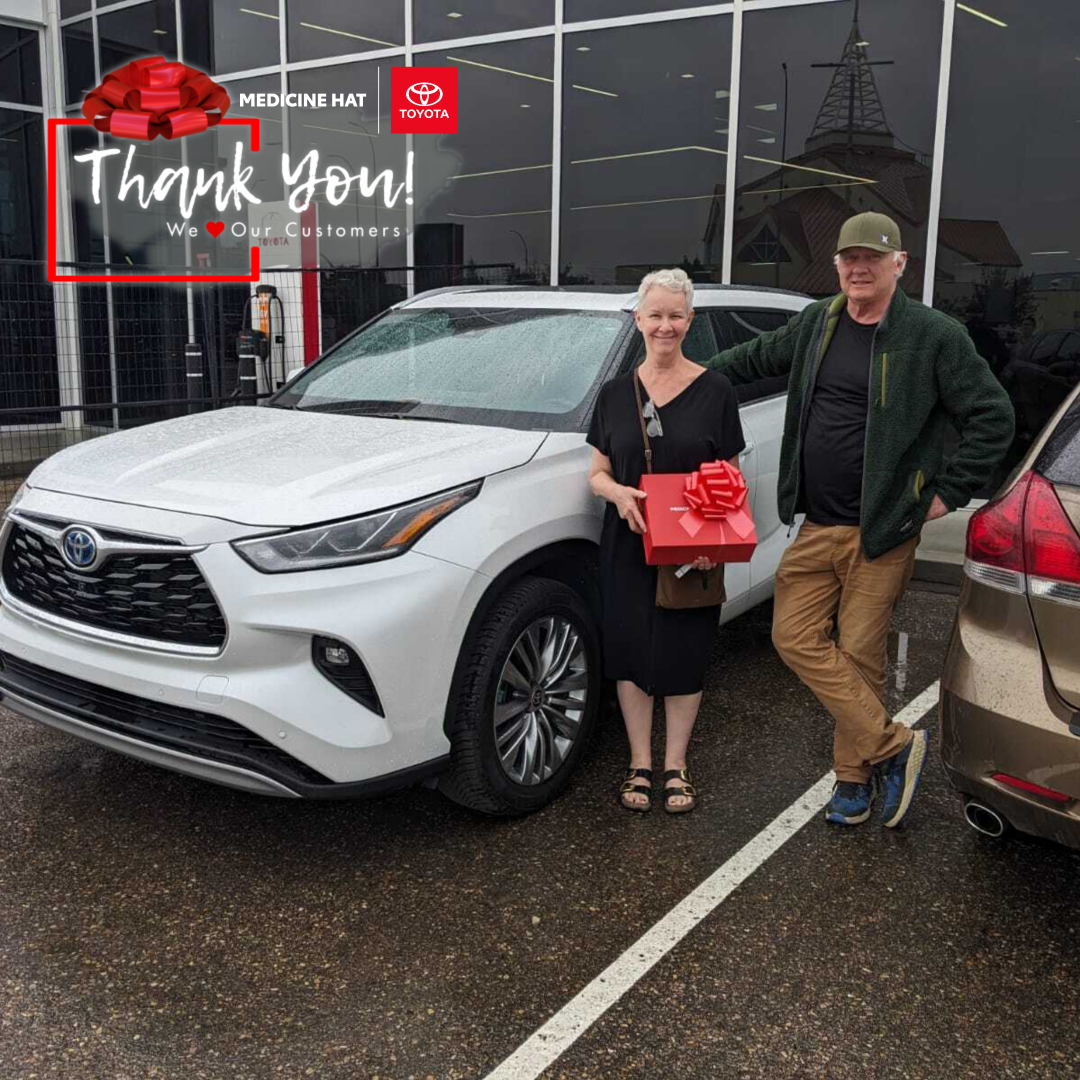 Mark & Kristy Hit the Road in Their 2023 Highlander Platinum Hybrid